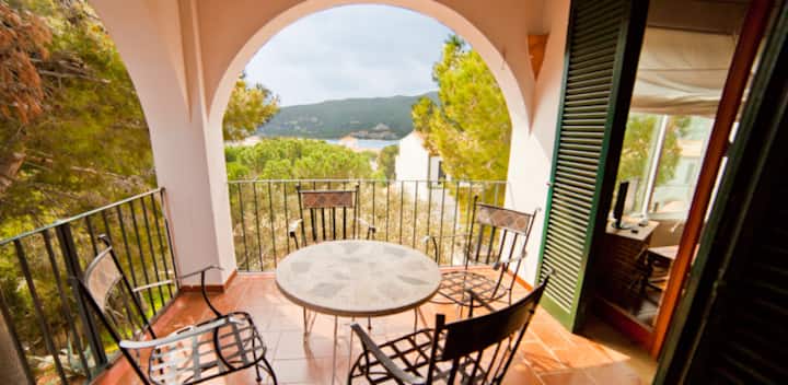 Pilar - Casa Unifamiliar Con Jardín - Cadaqués