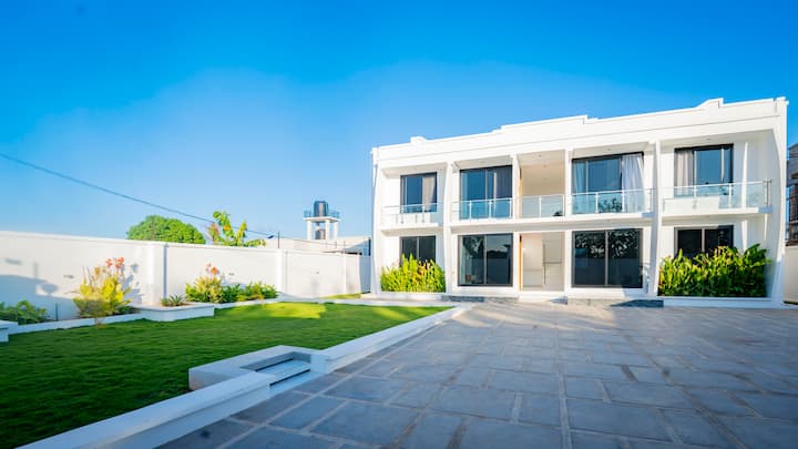 Waridi Homes-4 Separate Apartments In One Building - Tanzanie