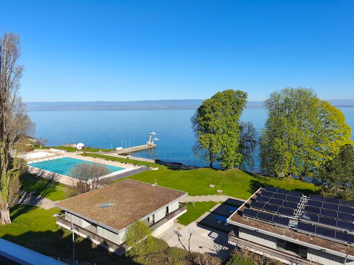 Le Plongeoir : 
Spacieux, Bien Placé, Vue Lac - Évian-les-Bains