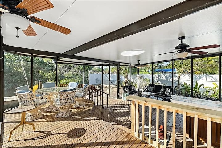 Conch House W/huge Screened Deck/canal/bay Access - 네이플스