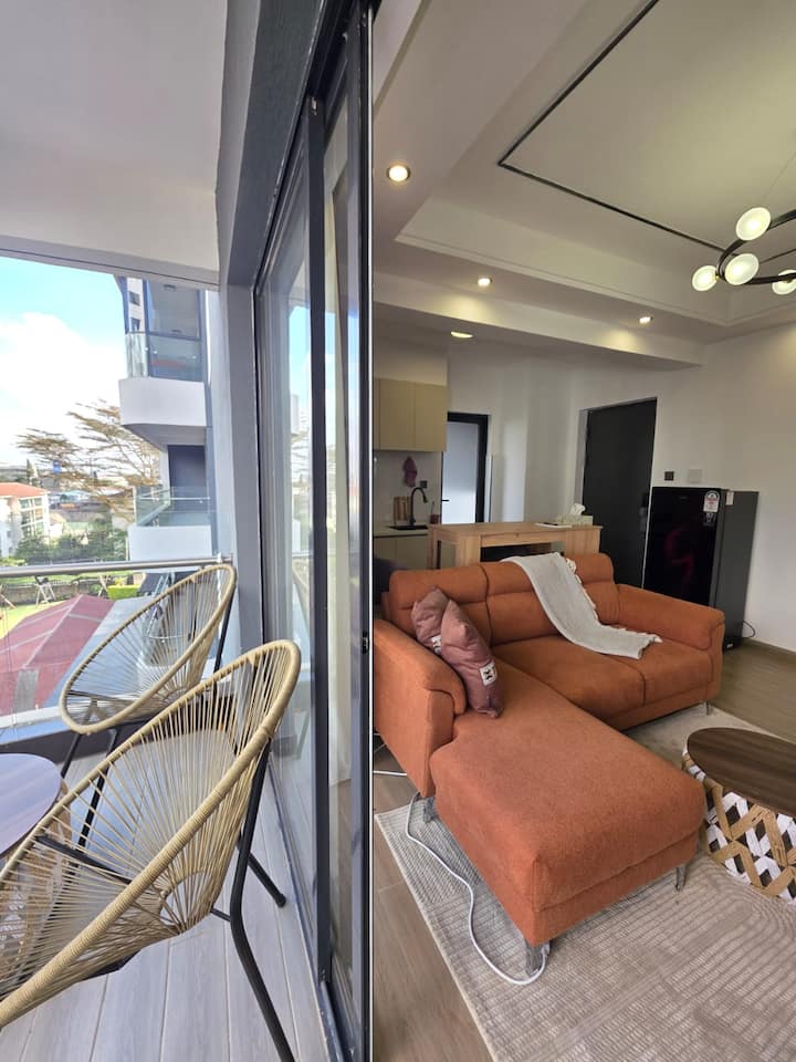Modern 1br Kilimani | Gym | Pool | Wi-fi | - Nairobi