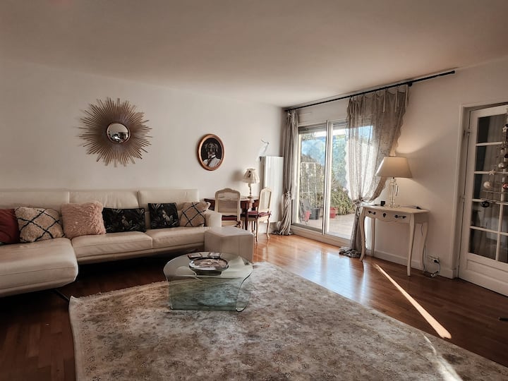 Appartement Proche Toutes Commodités - Rueil-Malmaison