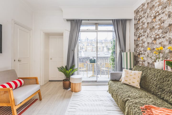 Chic Kensington Stay • Balcony • Lift Access - Chelsea