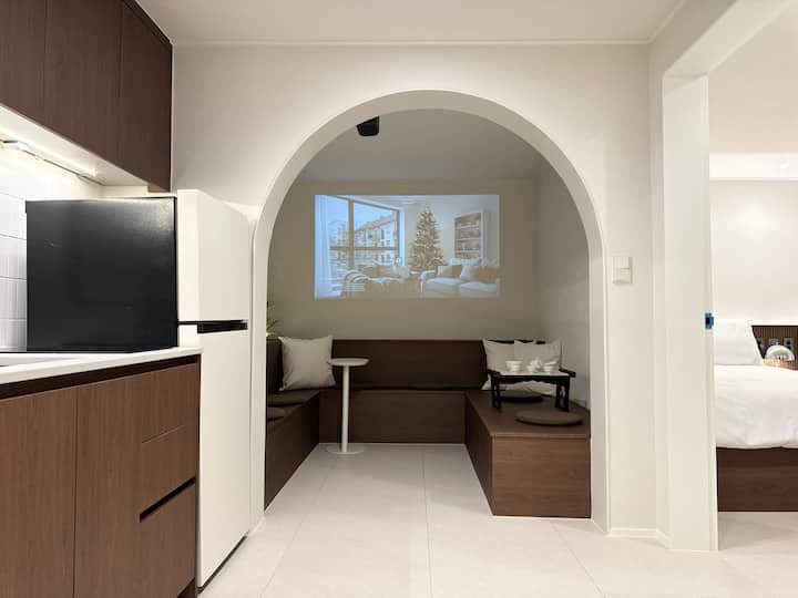 Avestay #홍대입구 #신상 #감성숙소 - Seúl