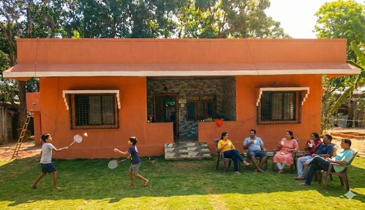 Tarkarli Private Villa. Beach Walk. Malvani Meals. - Malvan