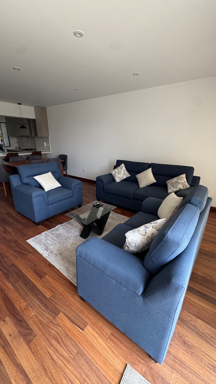 Depa Moderno Ubicado En Exclusiva Zona El Golf - Trujillo