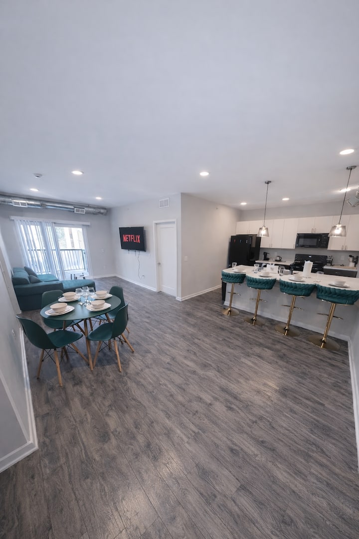 Olive Oasis - Des Moines, IA