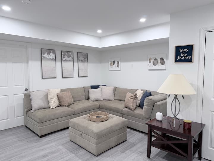 Work-friendly, Spacious Fully Equipped Basement - Marietta