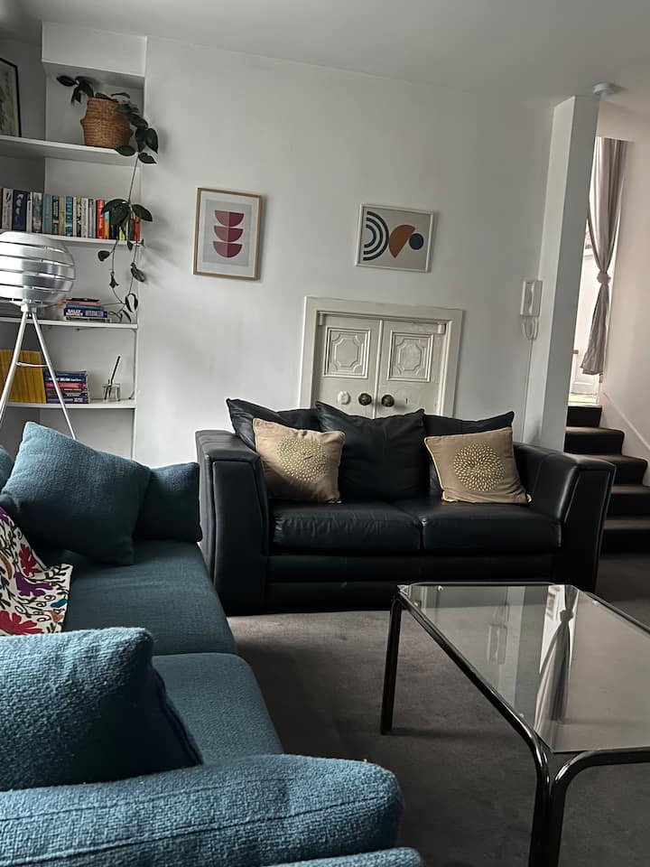 Large & Stylish Private Studio In Georgian Home - Dublin