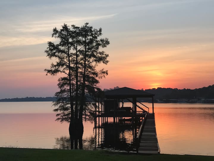 Cross Lake Craftsman- Lakefront W/pier & Slip - Shreveport Aquarium, Shreveport