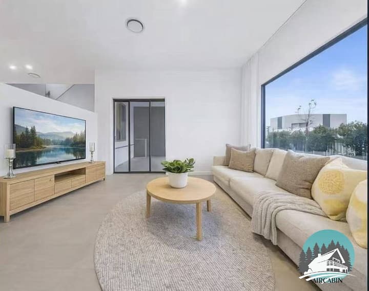Stylish Modern 3br Home In Gledswood Hills - Campbelltown