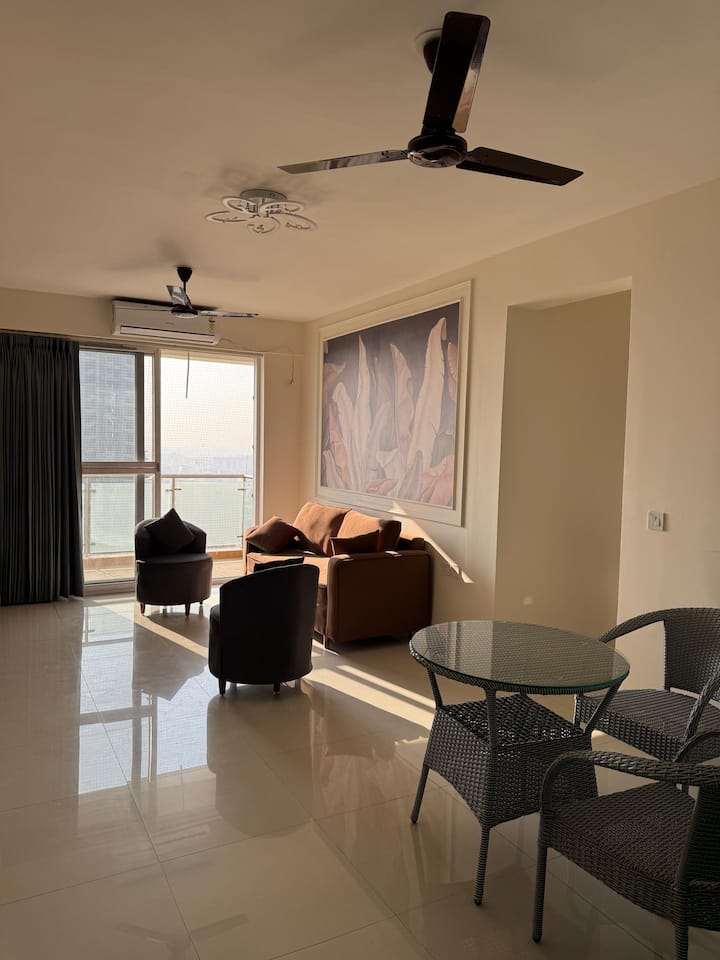 Solaura | Work-friendly 1br | Quiet Stay - Chandigarh