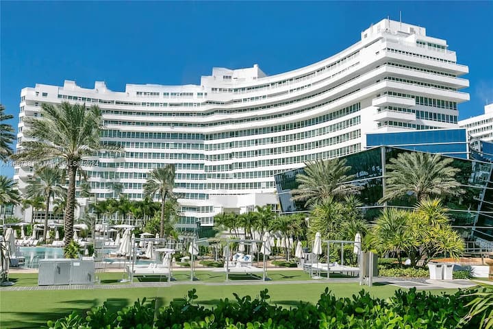 4 U-luxury Fontainebleau Suites 10 Beds 16 Guests - Miami Beach, FL