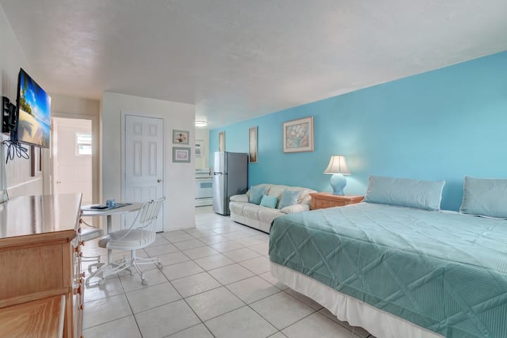 Paradise Inn Of Naples – Near Beaches & 5th Ave - Naples, FL
