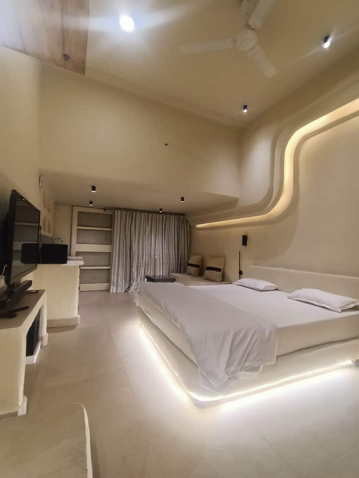 Sukoon : Studio Room By Chhabra's Nr. Db Mall - Bhopal