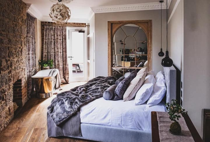 Host - Terrace Suite - Luxurious Entire Apartment - St Ives
