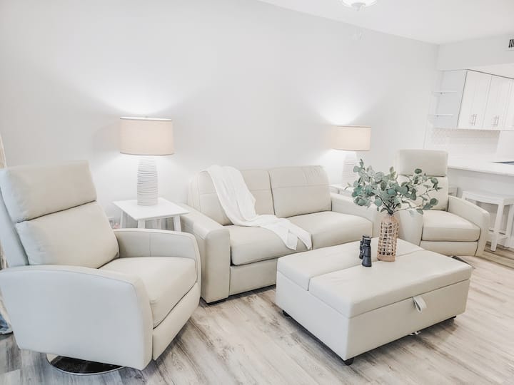 Pelican Pointe Oceanfront Beach Condo Heated Pool - Ponce Inlet, FL