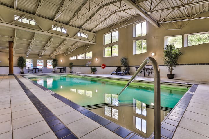 Top-floor Silver Rock 1br – Comfort In Every Stay - Fernie