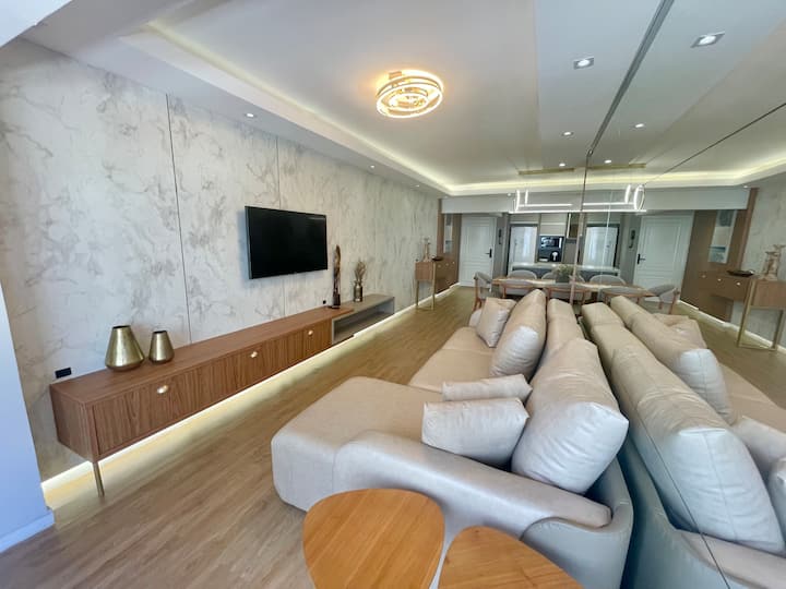 Excelente Apto Quadra Mar A 50m Da Praia - Brasil