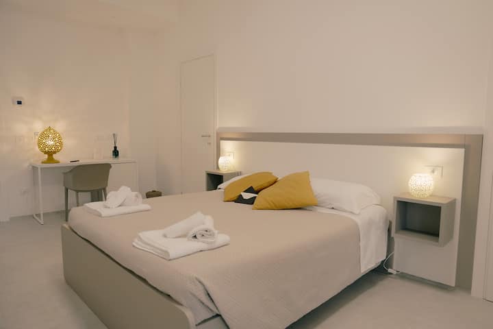 Villa Sanarica: Camera Matrimoniale Standard - Pulsano