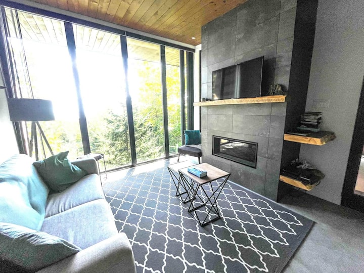 Héméra 15: Spa, Terrasse Bbq & Vue Sur Forêt - Baie-Saint-Paul