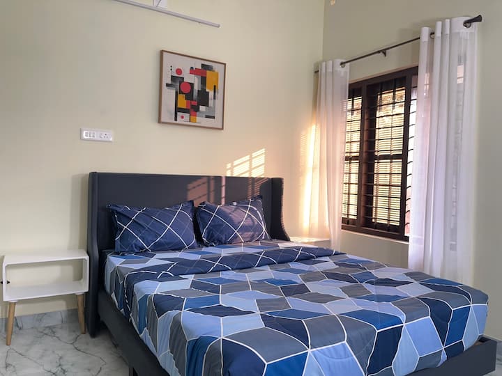 Var: Fun Haus 2: Odayam- Ac 2bhk, 8 Min Walk Beach - Varkala