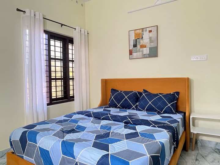 Var: Fun Haus 1: Odayam- Ac 2bhk, 8 Min Walk Beach - Varkala