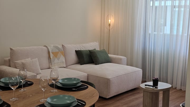 A Proa Do Moliceiro 15 Square W/ King Bed - Aveiro