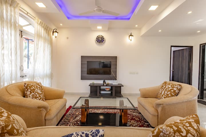 Perla Vista Seaview Breezy 3bhk Penthouse Nr Beach - 콜바