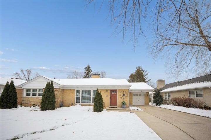 Comfortable Home Near Everything - Arlington Heights, IL