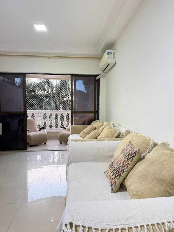 Apto 2 Dorms E Garagem No Setor Bueno - Goiânia