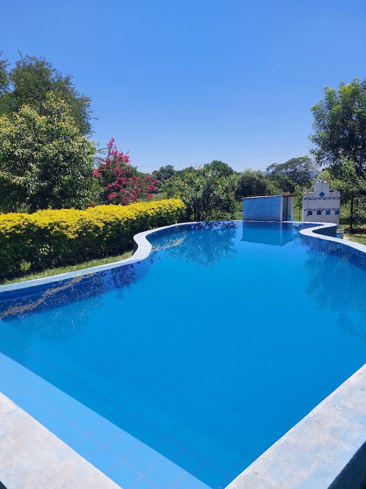 Casa Rústica Con Piscina Y Naturaleza – Pirayú - Paraguay