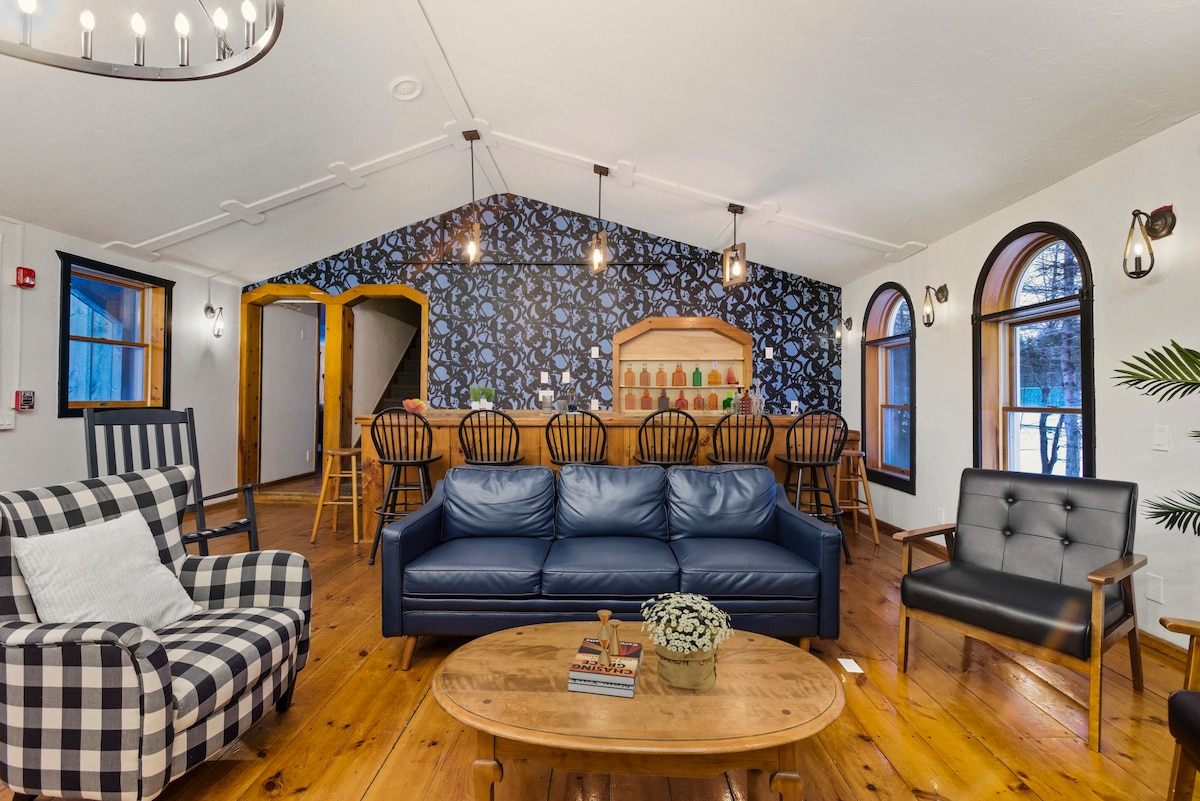 9BR Luxury Mansion | Indoor Pool | Near Mt Snow - Houses for Rent in ...