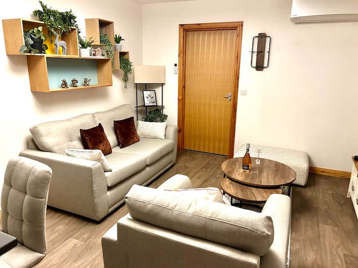 Esviken 3 In The Heart Of Kirkwall. - Kirkwall