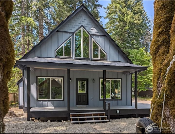 Beautiful Relaxing Cabin Near The River - Packwood, WA