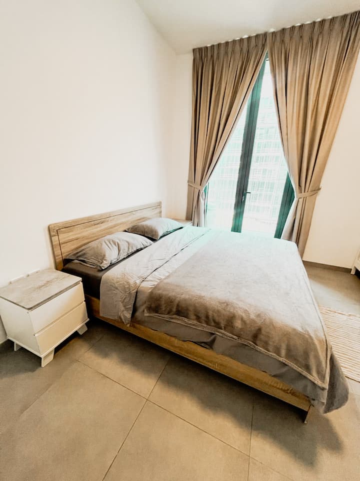 Private Master Room In Aljada | Ensuite + Balcony - Sharjah