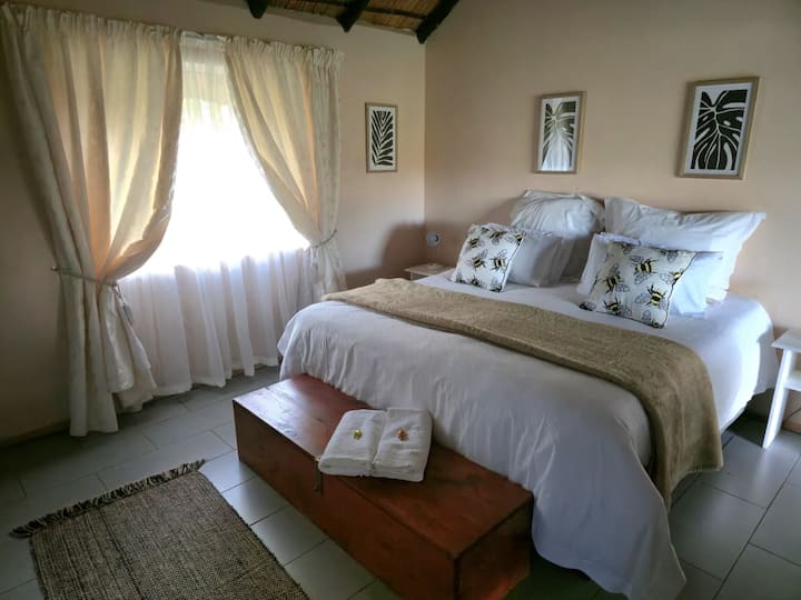 Sunset Restore Chalet 4 (Farm Stay) - Modimolle