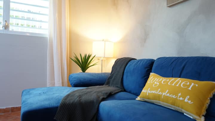 Stylish Retreat Apartment Steps From The Beach - San Juan