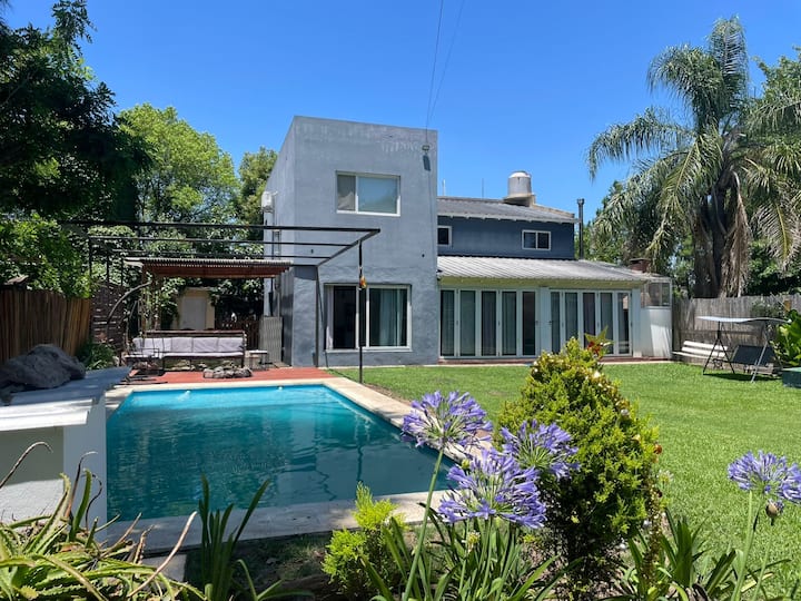 Casa Alojamiento - Barrio El Cazador - Escobar - Argentina