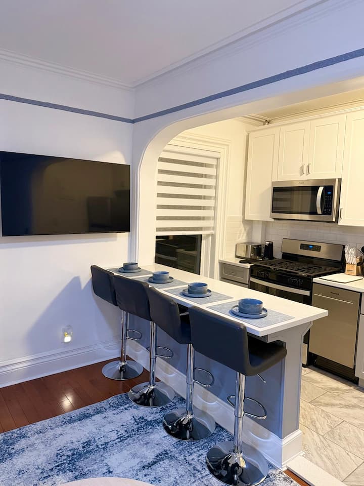 Elegant Bed-stuy Brownstone | 2br | Sleeps 4- 5 - Brooklyn, MI