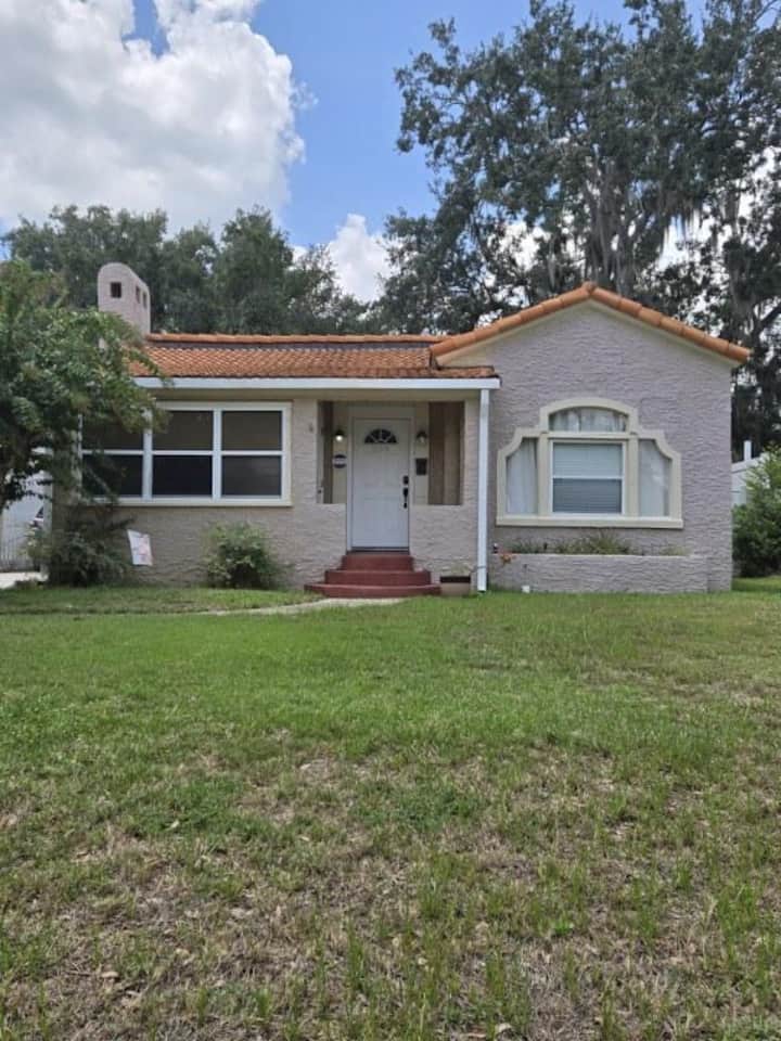 Lakeview Charm - Winter Haven