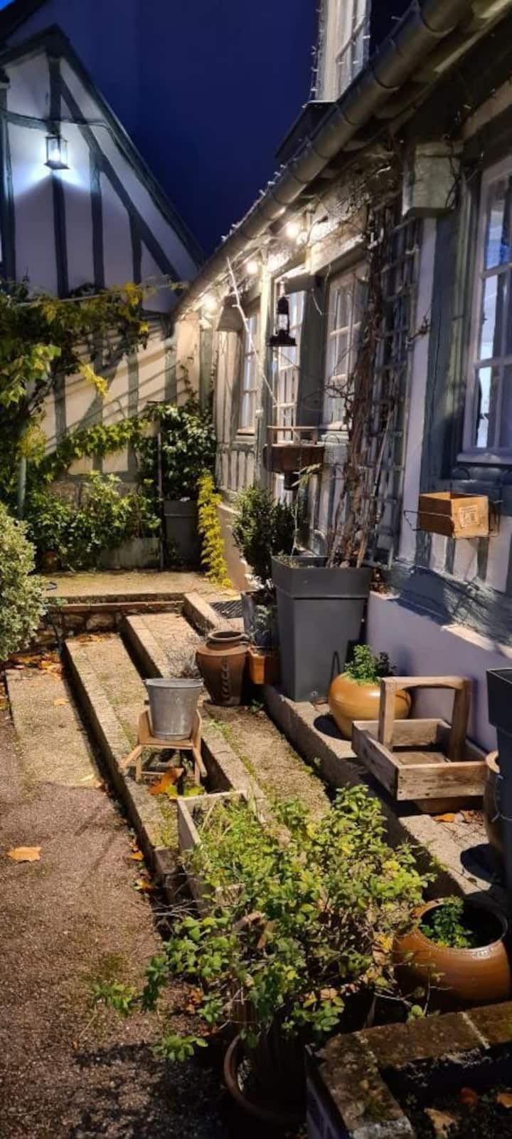 S'évader Dans Une Maison Normande. - Brionne