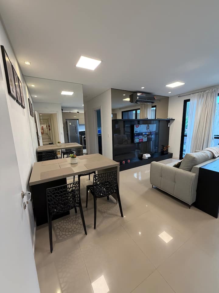 Apartamento Completo Ao Lado Do Shopping Mueller. - Joinville