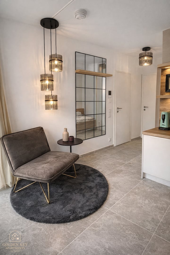 Modernes Apartment Balkon & Tiefgarage – Toplage - Paderborn