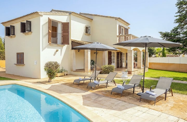 Family Villa With Private Pool Near The Beach - Sa Coma