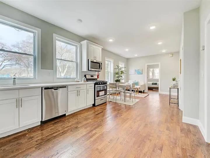 Entire Apartment Parkside! - Jersey City, NJ