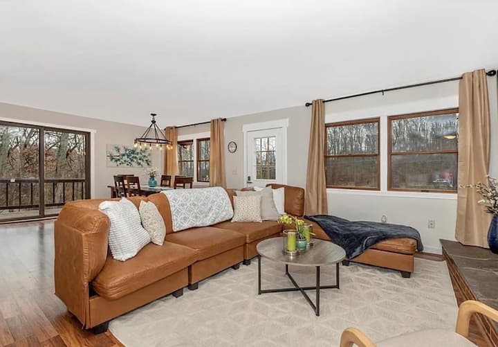 Top Floor Of Forest Chalet/ski Lodging/gettysburg - Emmitsburg, MD