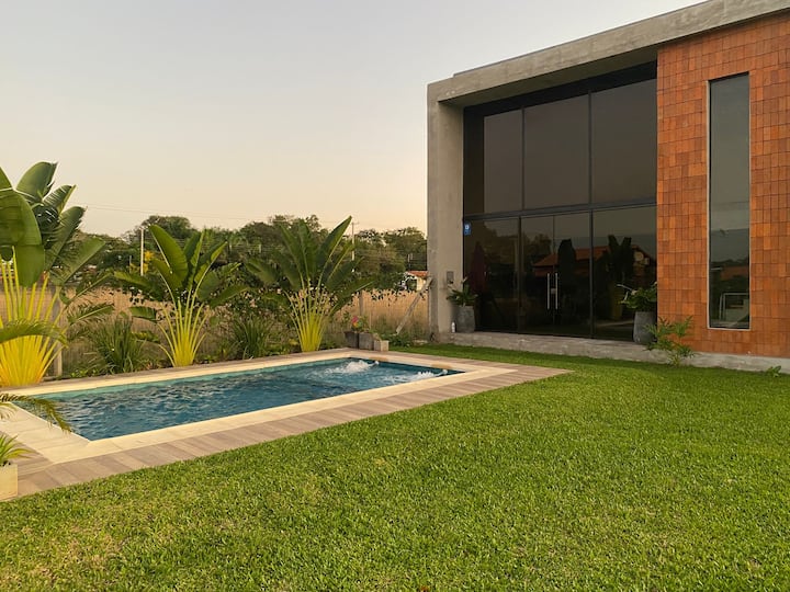 Casa De Verano En Puerta Del Lago - Paraguay