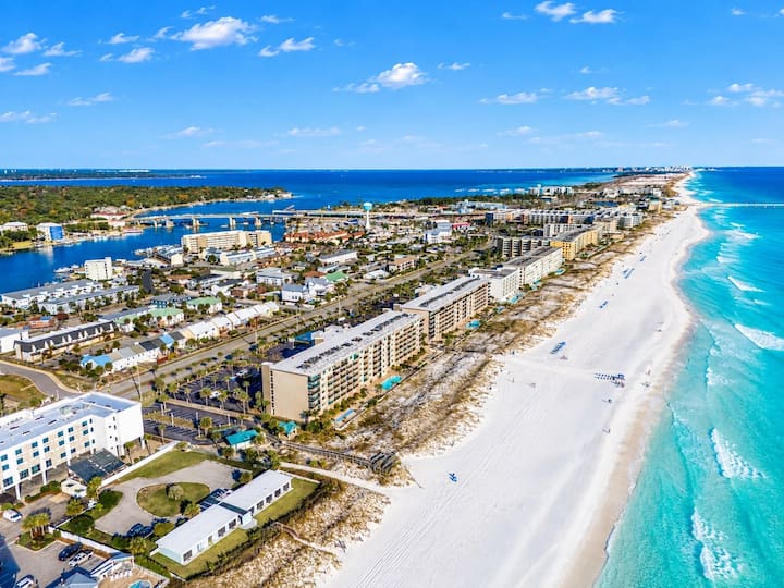 Dockside Daydream By The Bay Short Walk To Gulf - Okaloosa Island, FL