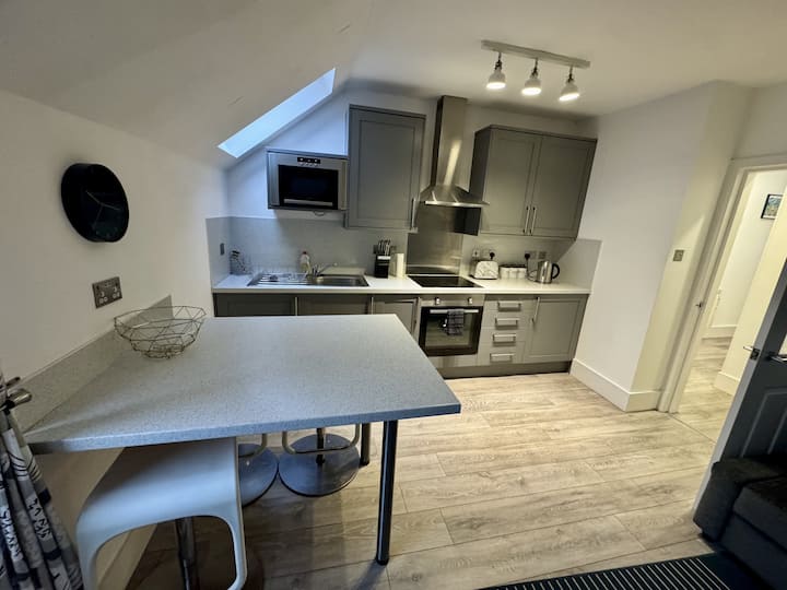 Riverside Central Flat In Inverness. - Loch Ness